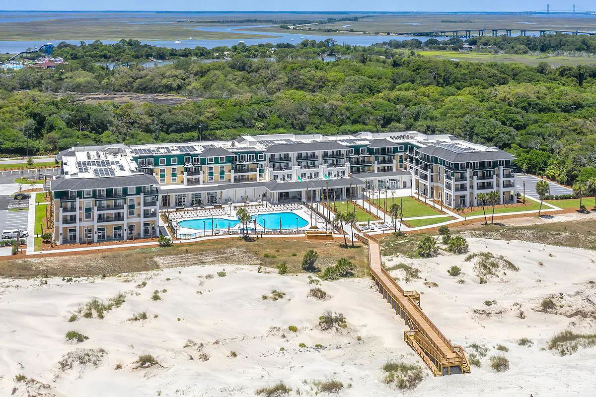Courtyard by Marriott Jekyll Island - Lets Go Golf Trips